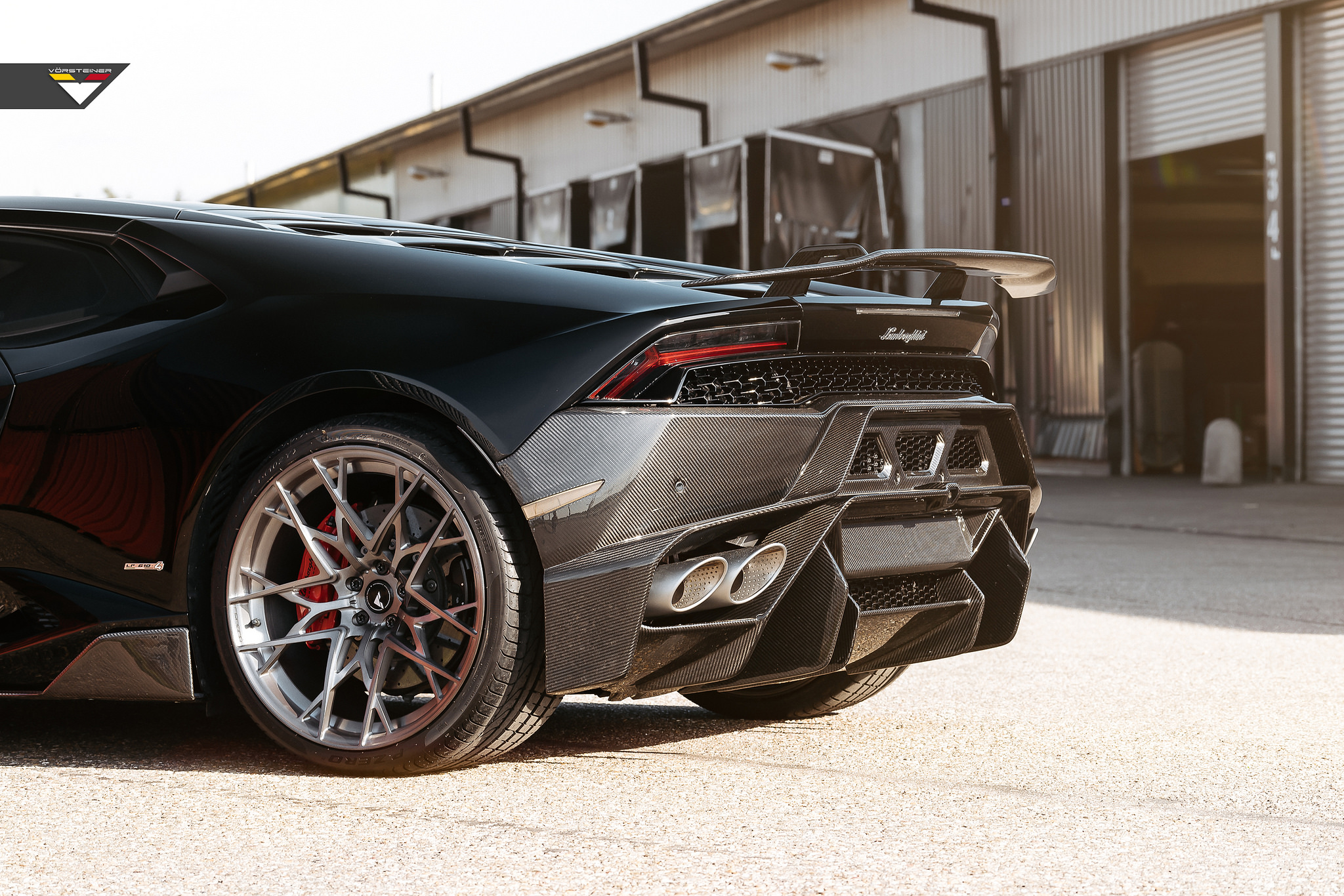 This exotic Lamborghini Huracan gets a new Carbon Fiber body kit and ...